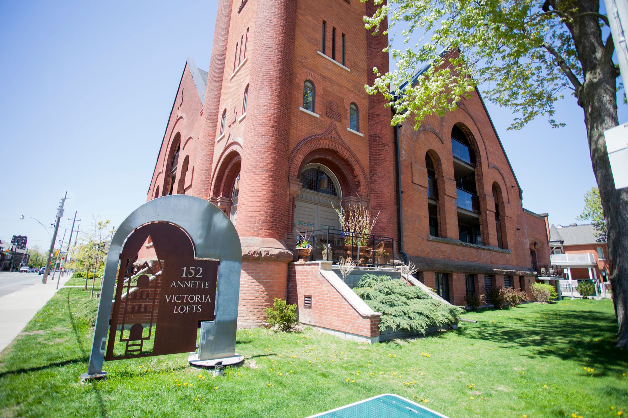 152 Annette St | Victoria Lofts | Get listing alerts for sale and rent ...