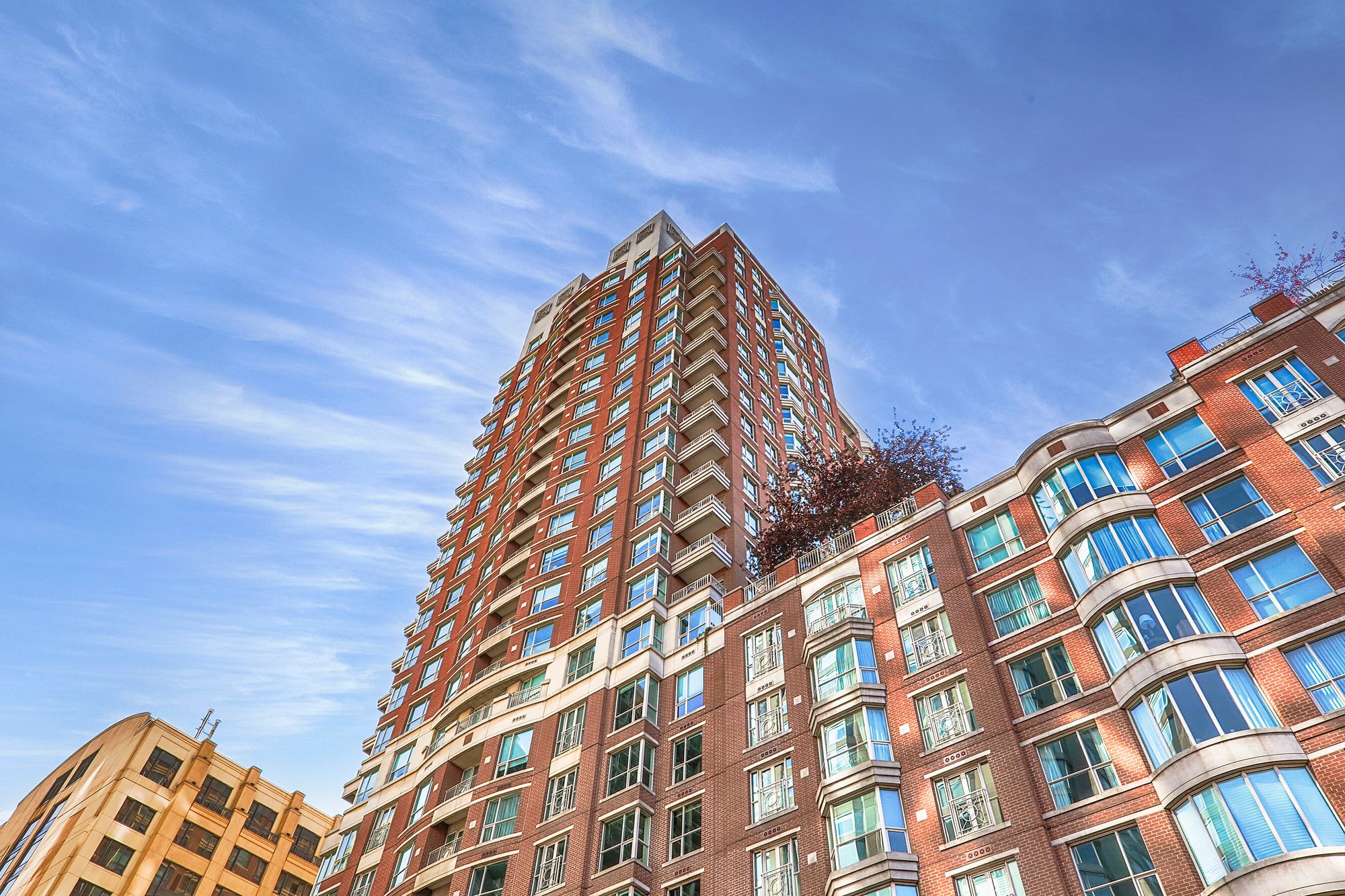 38 Avenue Rd | The Prince Arthur | 1 Condo for Sale & 0 Units for Rent ...