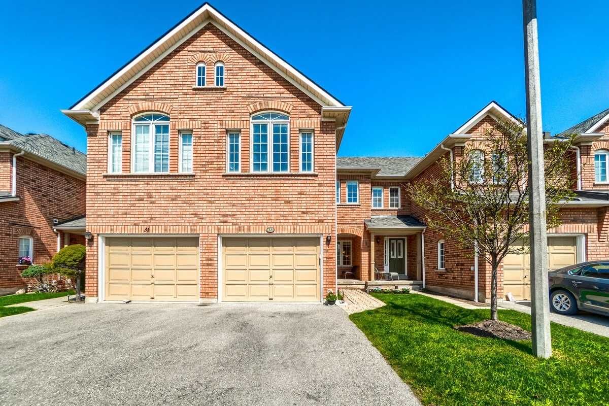 2665 Thomas St | Thomas Park Townhomes - strata.ca