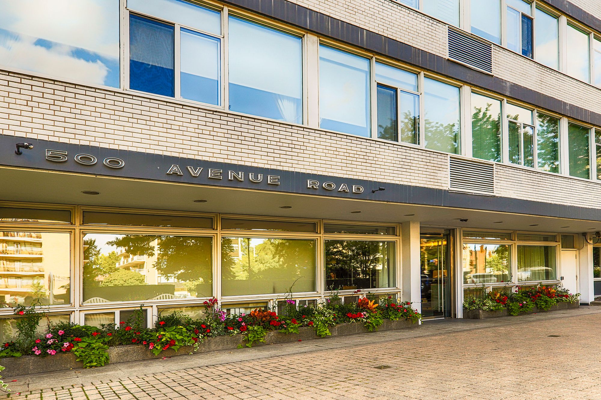 500 Avenue Rd | Kenair Apartments | 2 Condos for Sale & 0 Units for ...