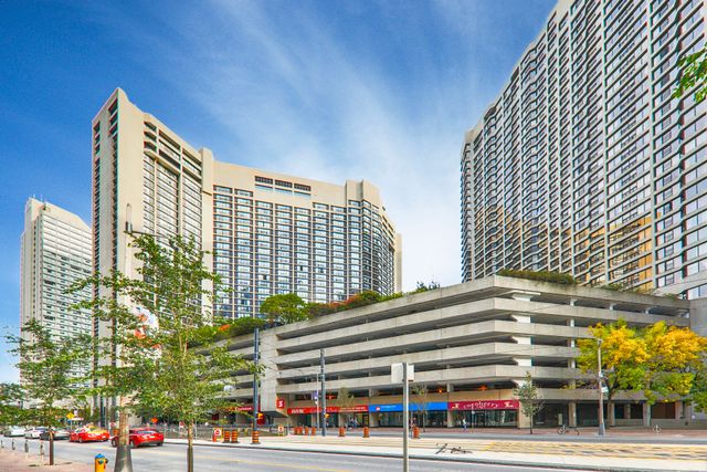 33 Harbour Sq — Harbour Square Condos for Sale & Rent