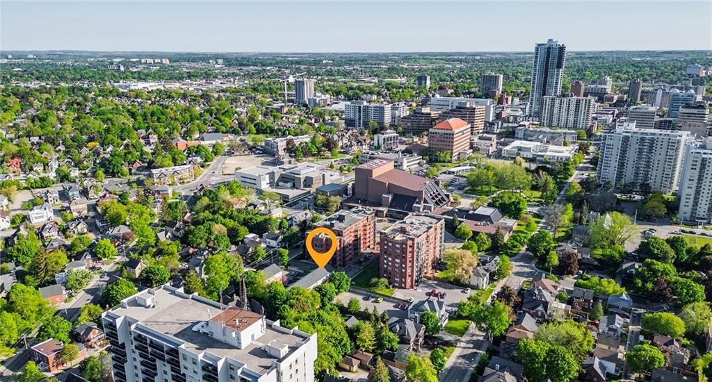 28 Mansion St — Mansion Square Condominiums Condos for Sale & Rent