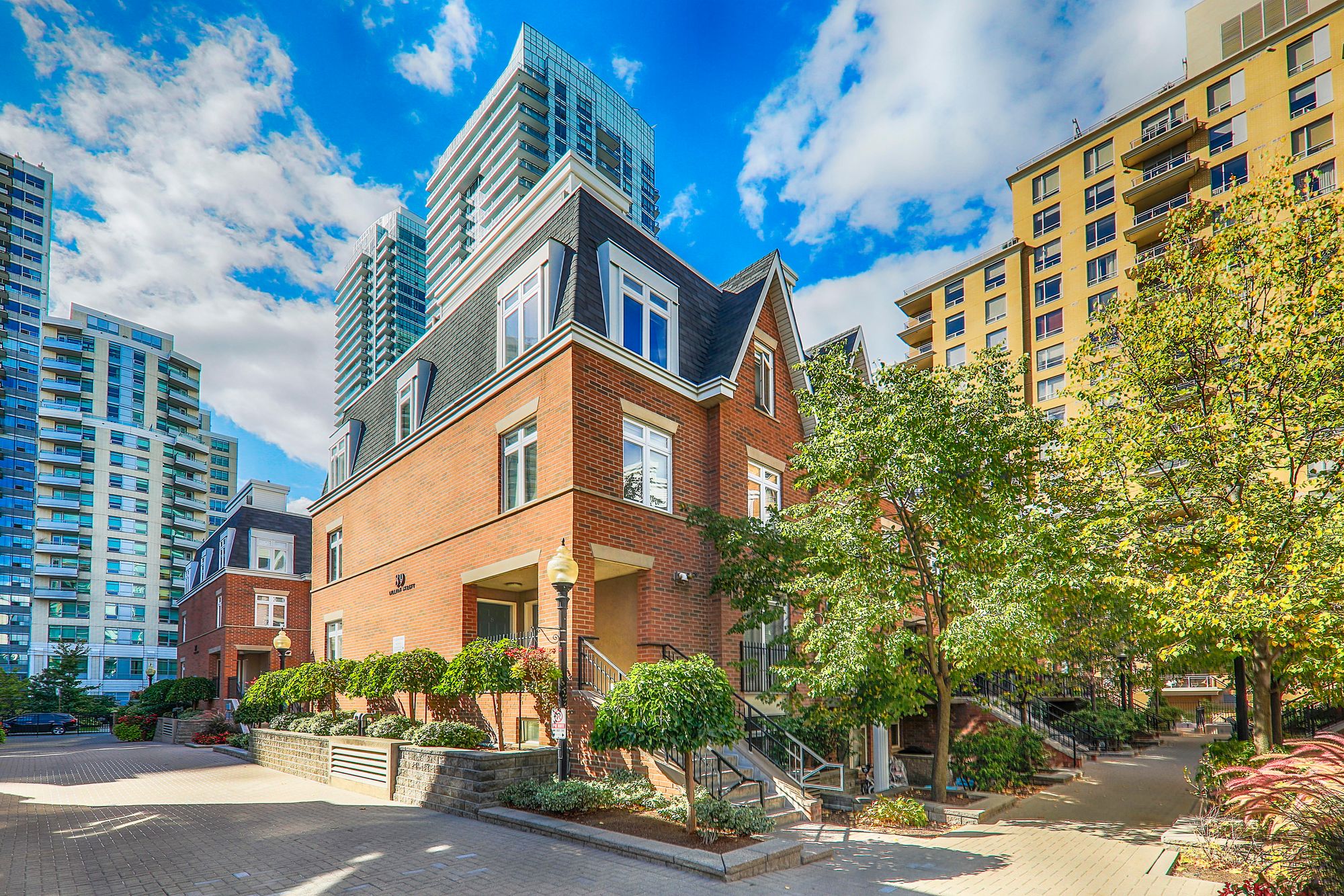 98-108 Redpath Ave | Redpath Townhomes | 0 Condos for Sale & 1 Unit for ...